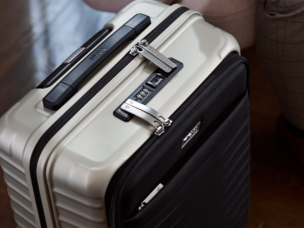 TITAN online store for high-quality suitcases and luggage